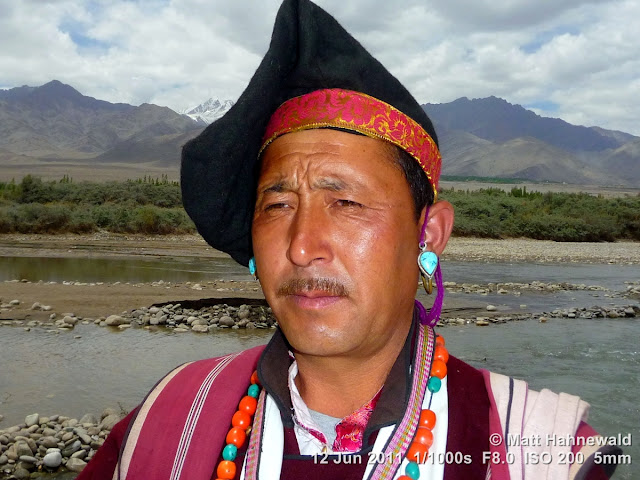 Facing the World: Donning the Ladakhi Goncha