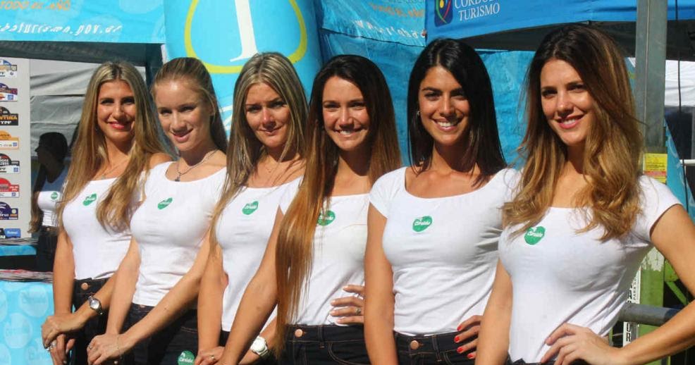 Empleo y Carrera: Estereotipo de promotora