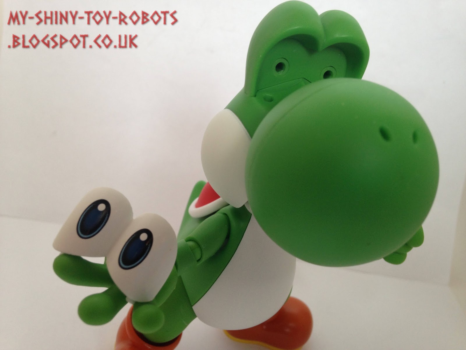 My Shiny Toy Robots: Toybox REVIEW: S.H. Figuarts Yoshi