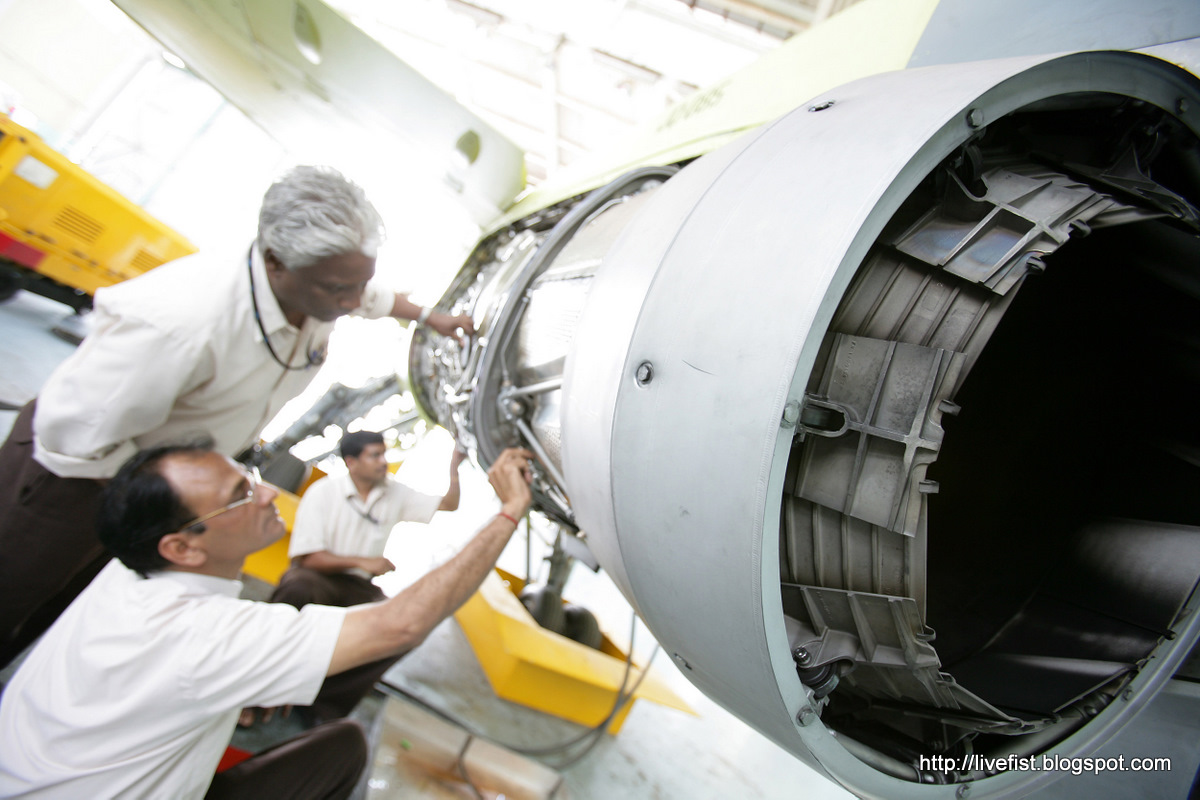 EXCLUSIVE PHOTOS: IAF Hawk Trainers At Bidar & Bangalore - Livefist