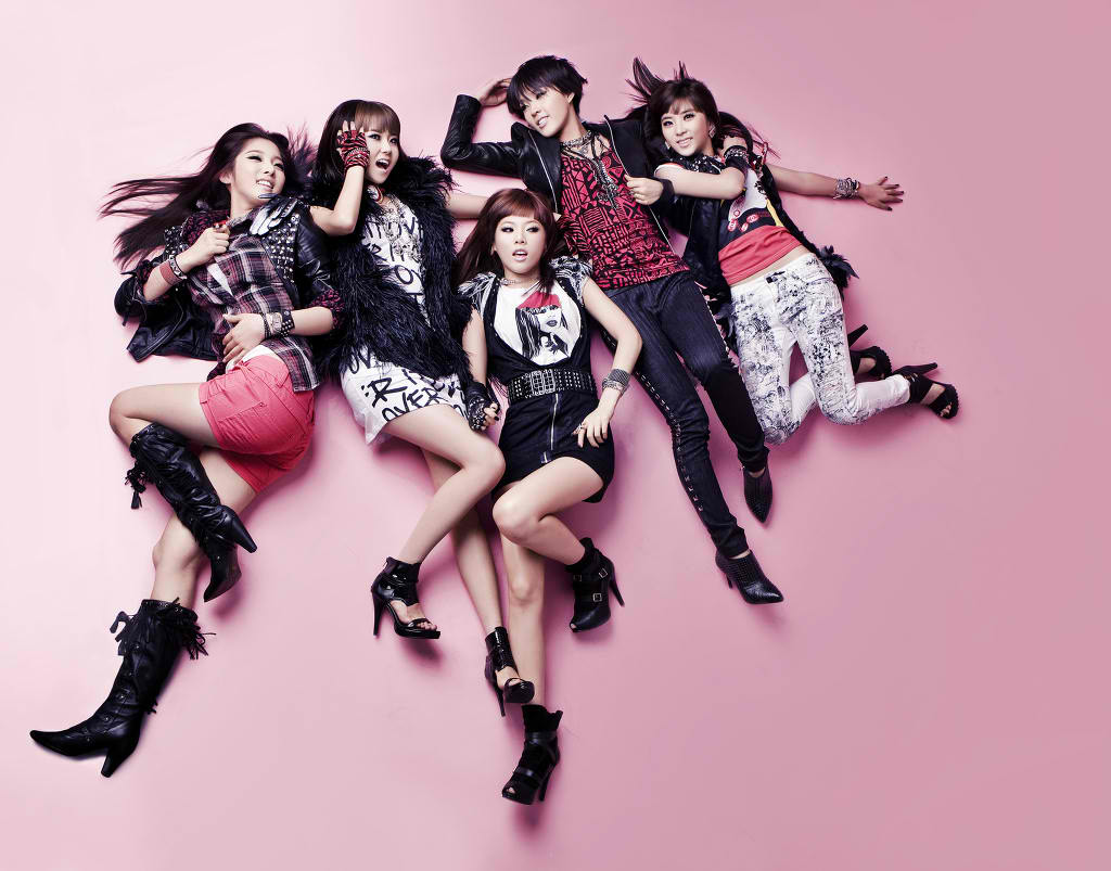 .:KPOP HOTLINE:.: 4minute Concept Photos for Hot Issue Album