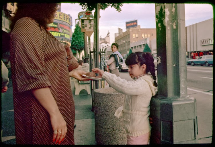 Wonderful Color Photographs Captured Street Scenes of Hollywood From ...