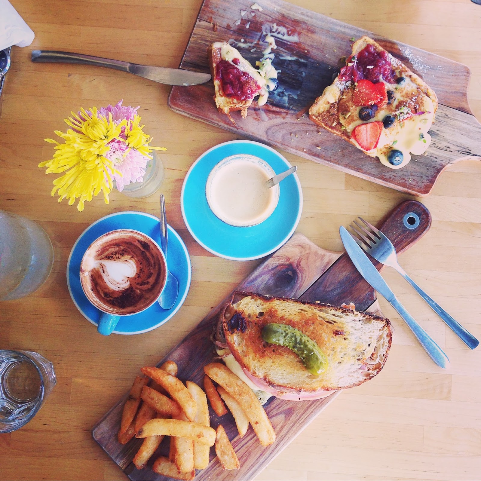 about viv: #61 | PAPER PLANE CAFE