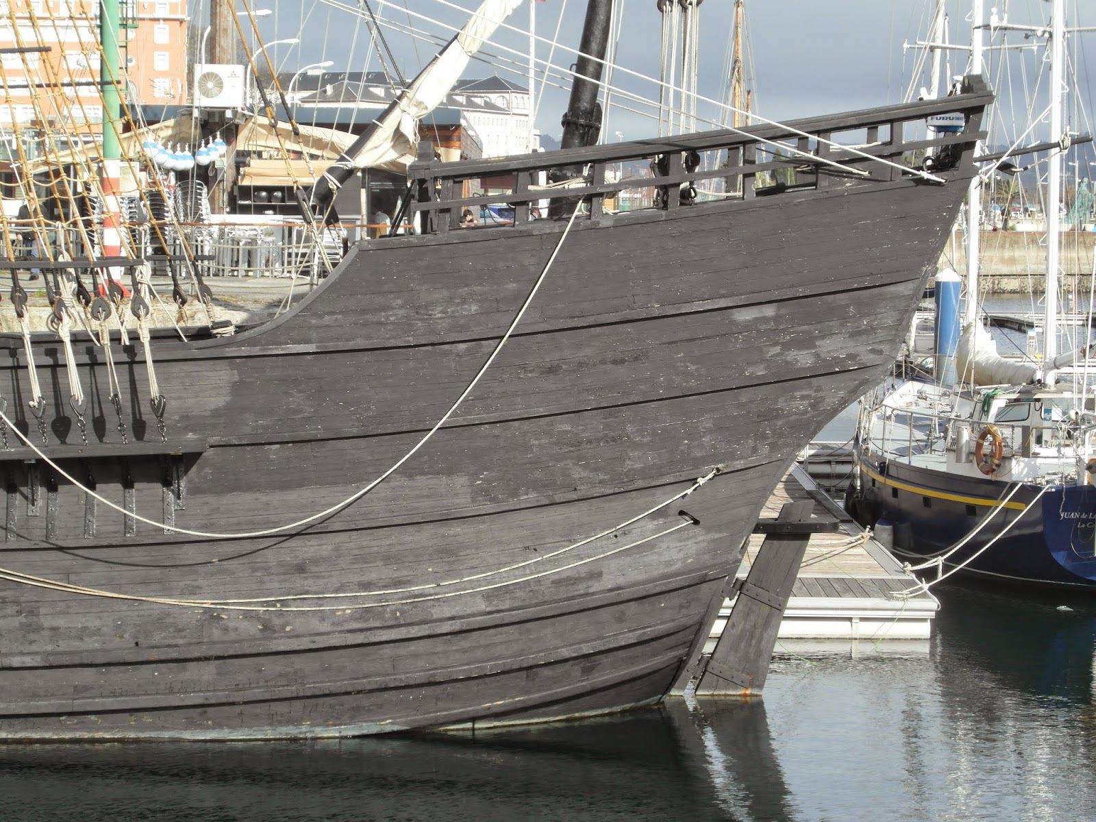 La actualidad de Coruña en imágenes : El barco Nao Victoria atracado en ...
