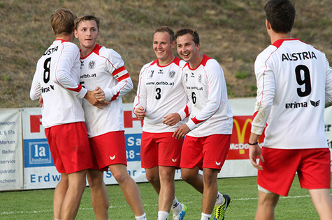 fotofaustball: AUSTRIA: U21 erreicht EM-Finale. Das Faustball Team ...