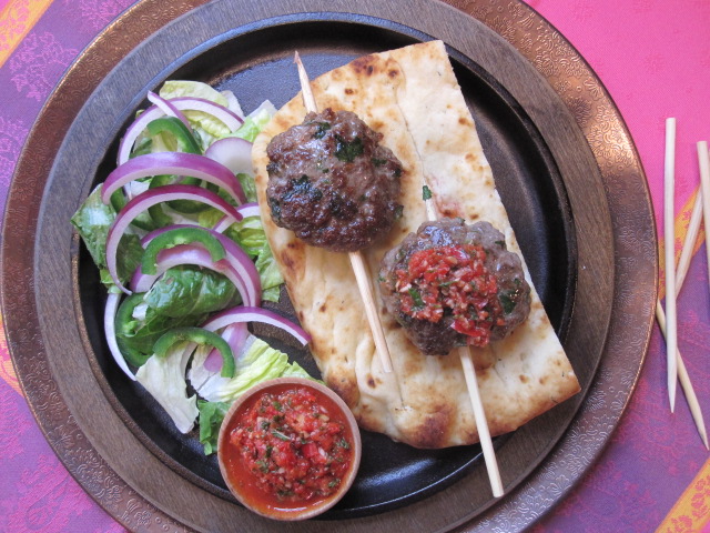 Stirring the Pot: Hamburger {Chappal} Kebabs with Fresh Red Chutney