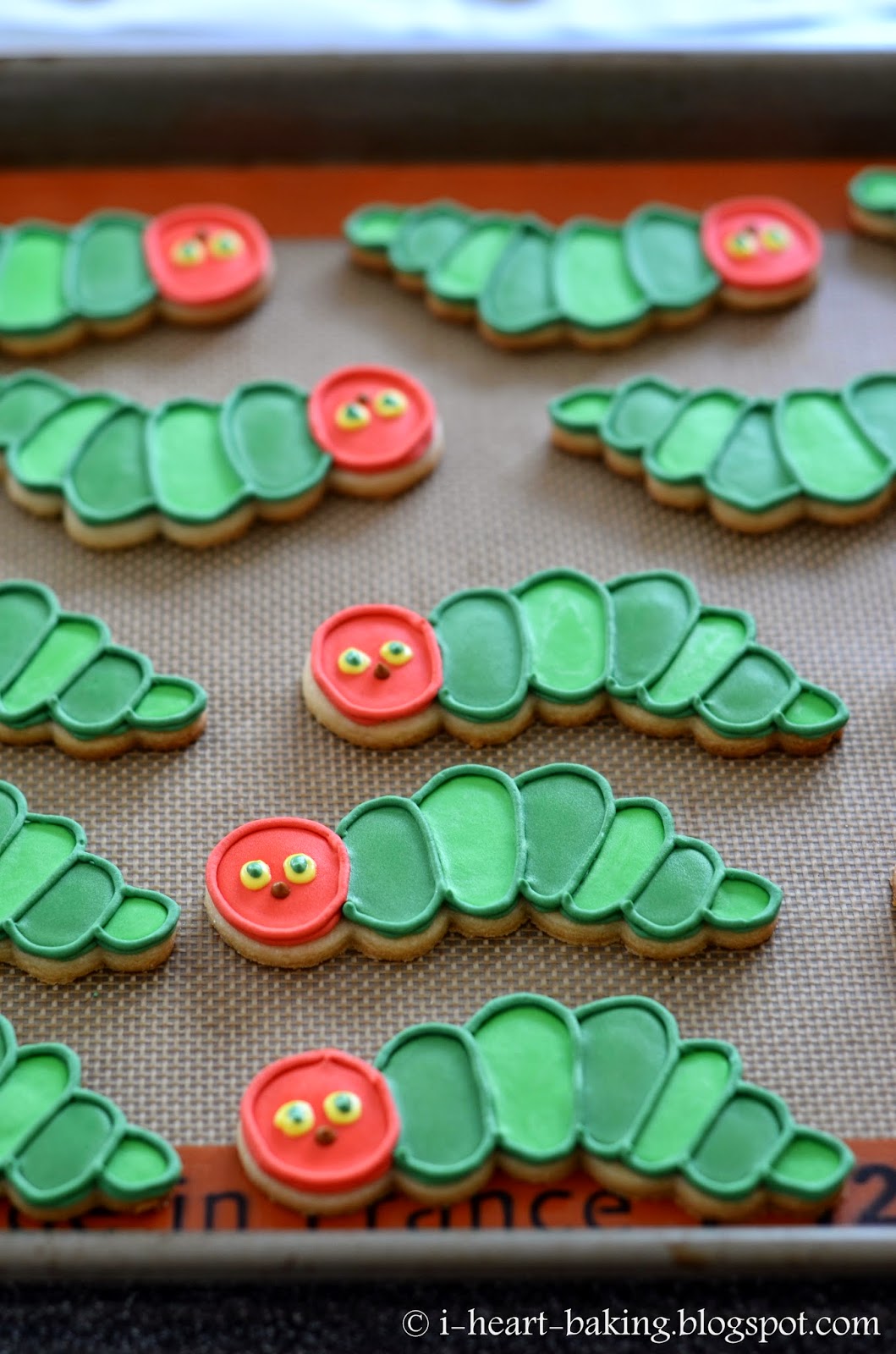i heart baking!: very hungry caterpillar cookies