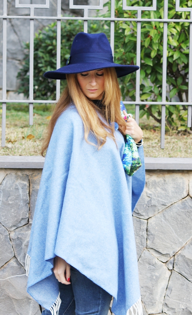 BLOG DE MODA Y LIFESTYLE: CON MI CAPA AZUL