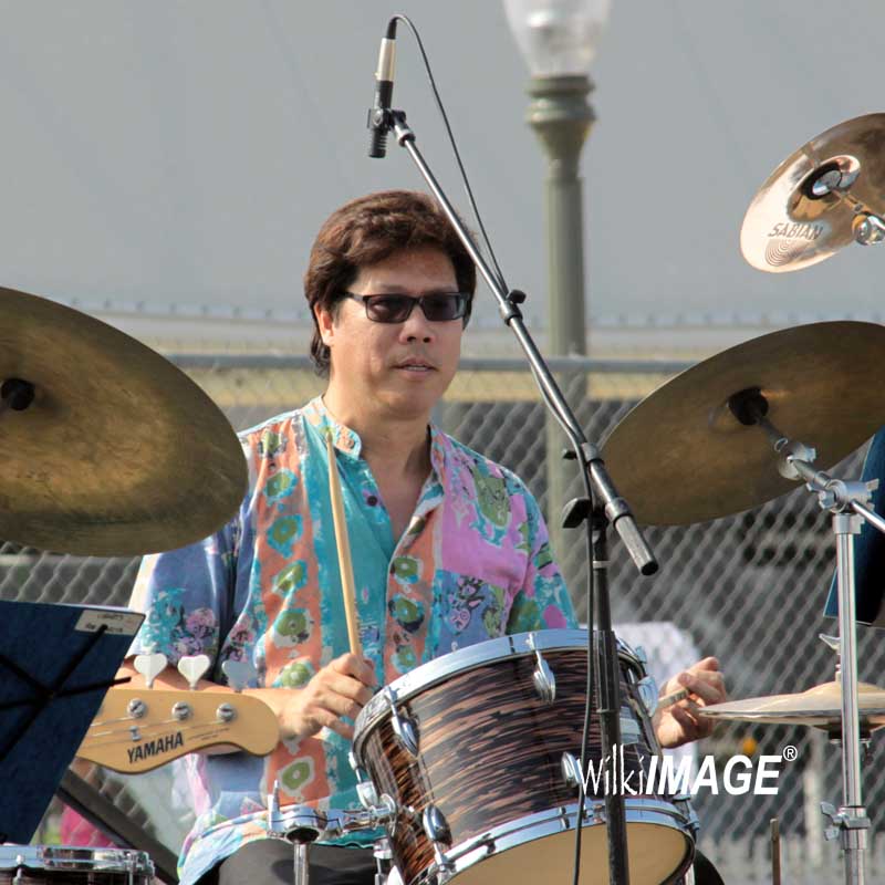 If You See Someone Without A Smile ...: Sep 25, 2011