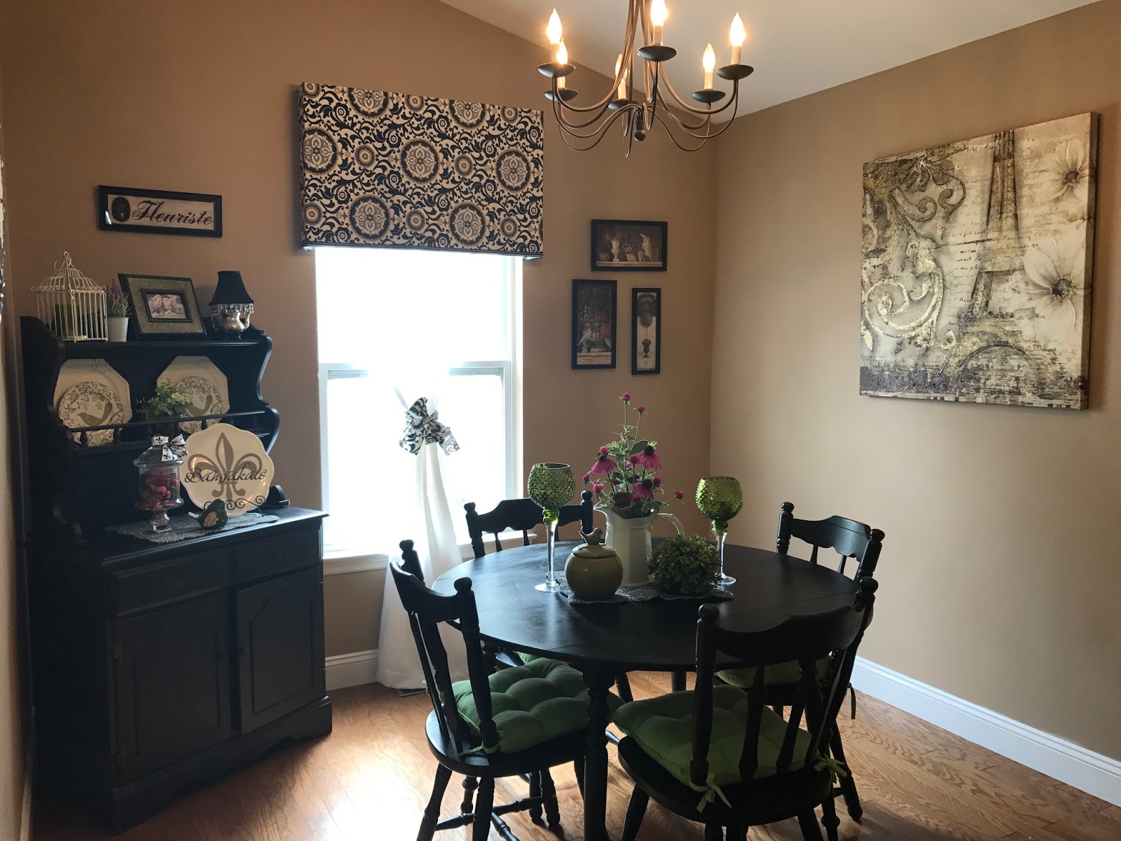 Real Estate News: Beautiful atrium ranch with wooded view