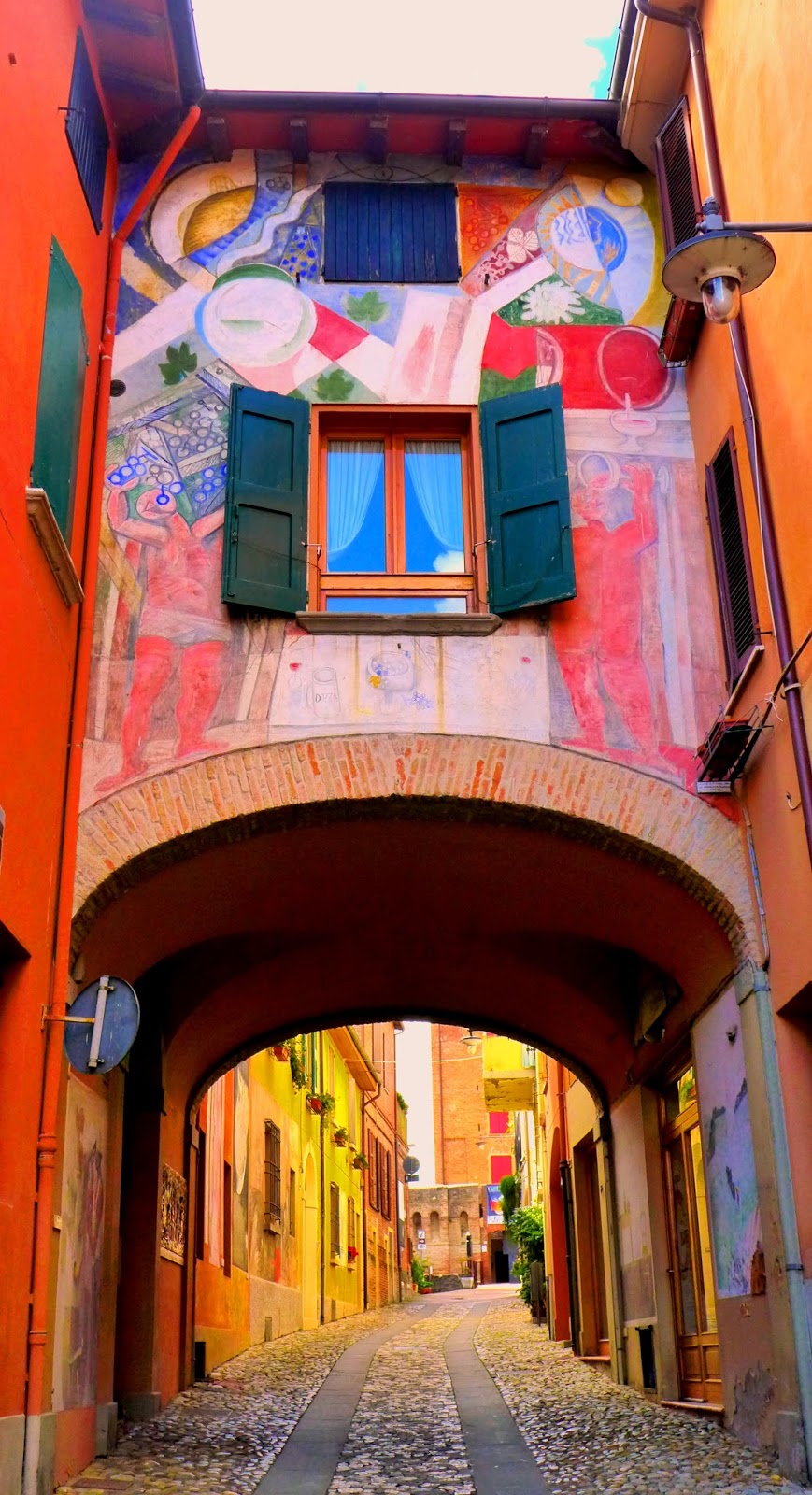 Italy Off the Beaten Track: Dozza - Town of Art in Italy