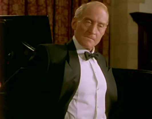 Actor Charles Dance: Charles is Roderick Chamberlain in Black and white ...