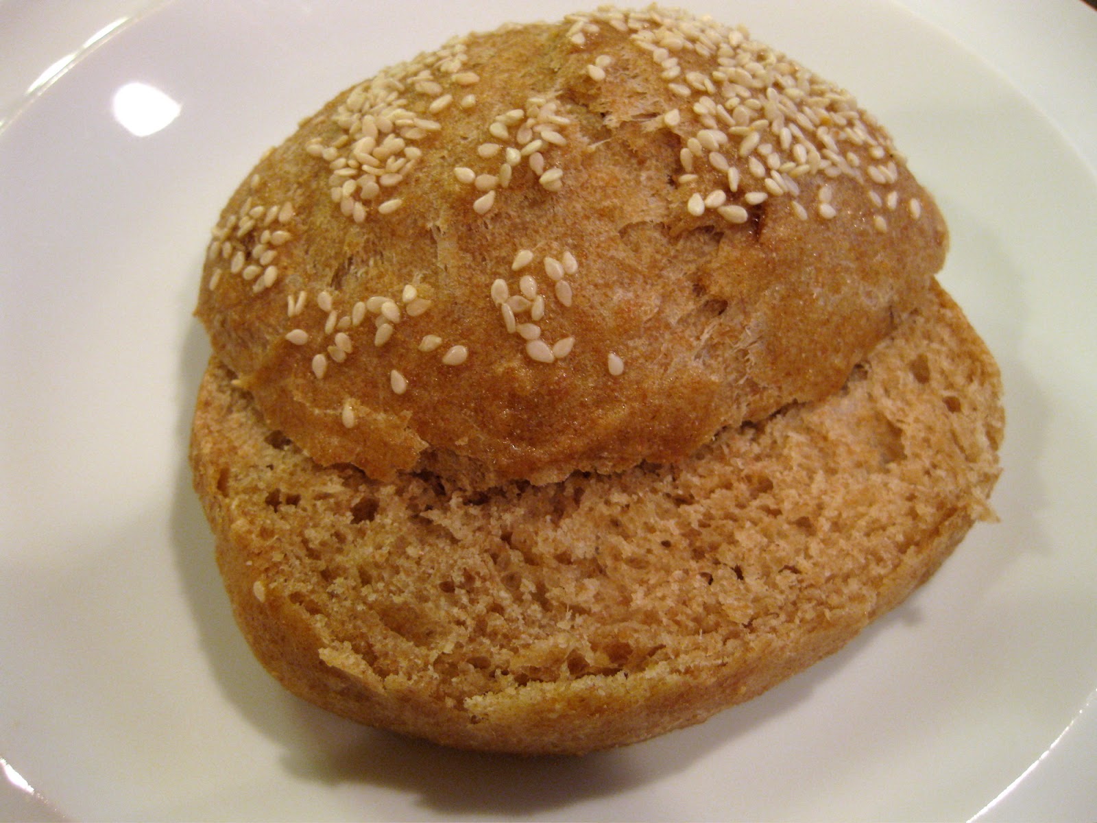 Oishikatta 美味しかった: DIY Whole Wheat Hamburger Buns