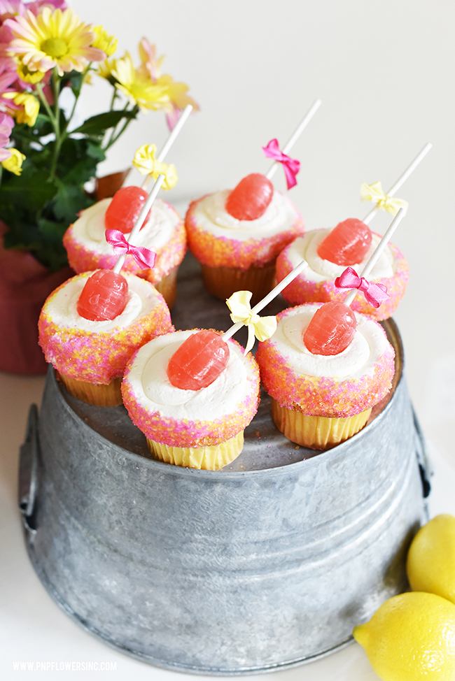 Pen + Paper Flowers: STYLING | Lemonade and Lollipop Stand Party Idea