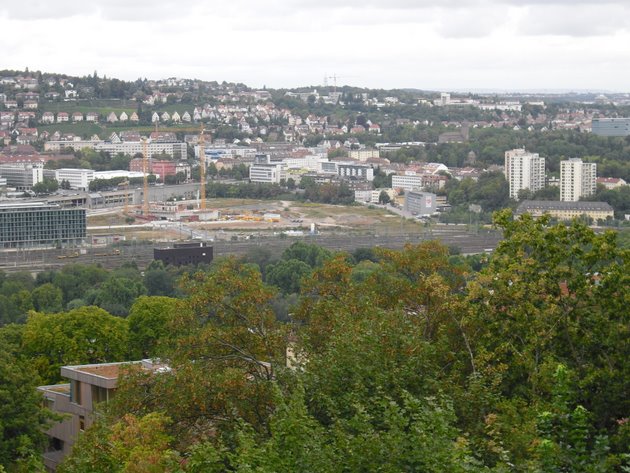 Wege in der Region Stuttgart: Aussicht von der Uhlandshöhe in Stuttgart-Ost
