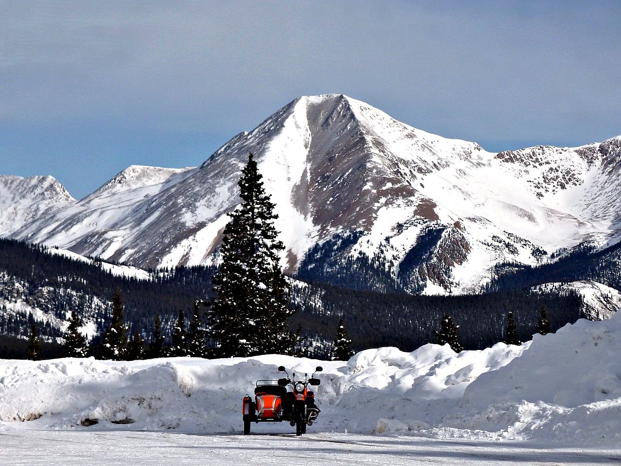 A Redleg's Rides : Uraling home by way of Monarch Pass and Skyline Drive