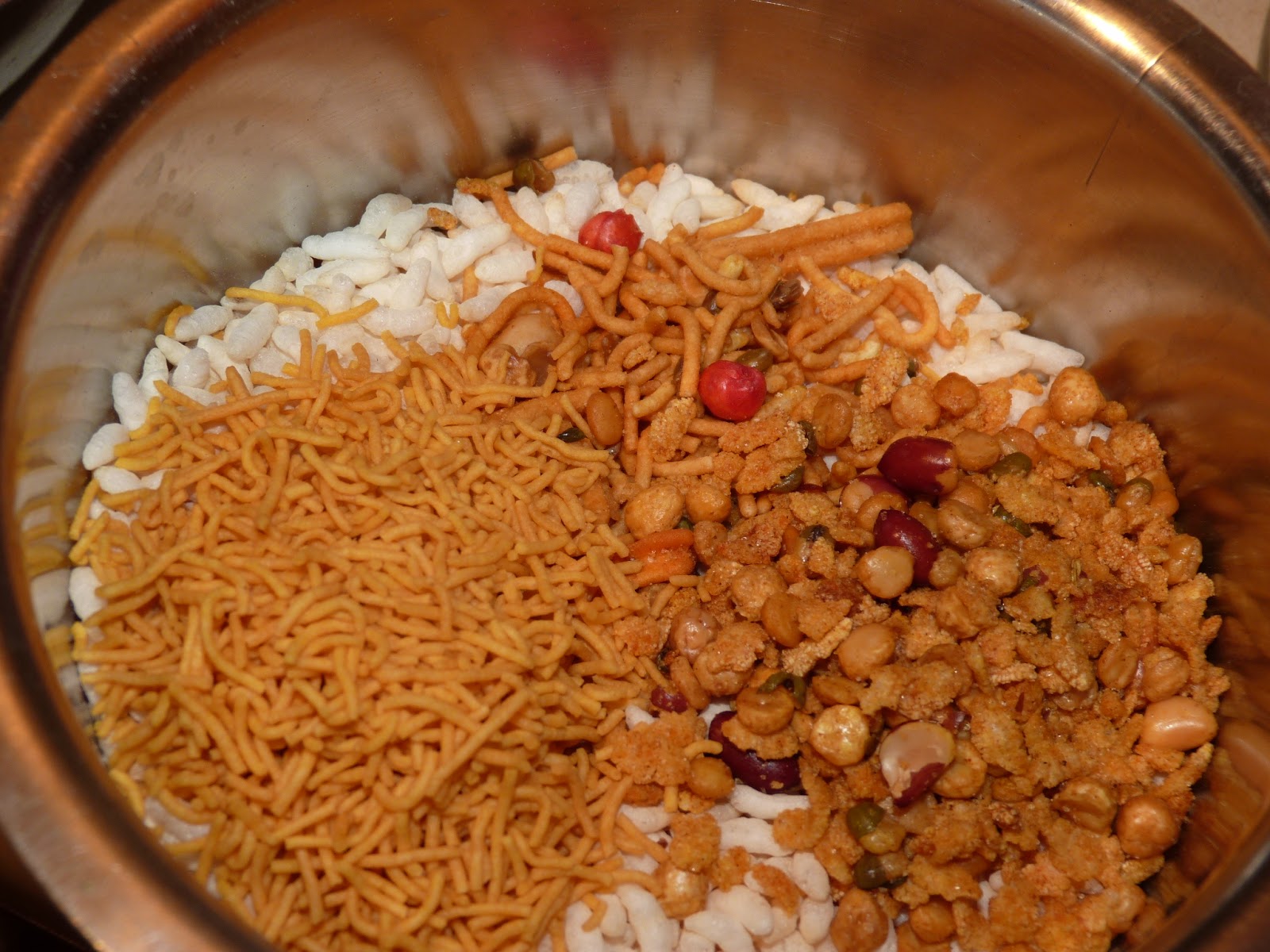 Chitranna: Masala Bhel/spicy Puffed Rice