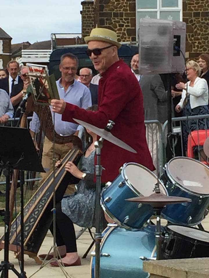 Gareth Calway - Bard On The Wire: 'LeStrange's Dream' - a tribute to ...