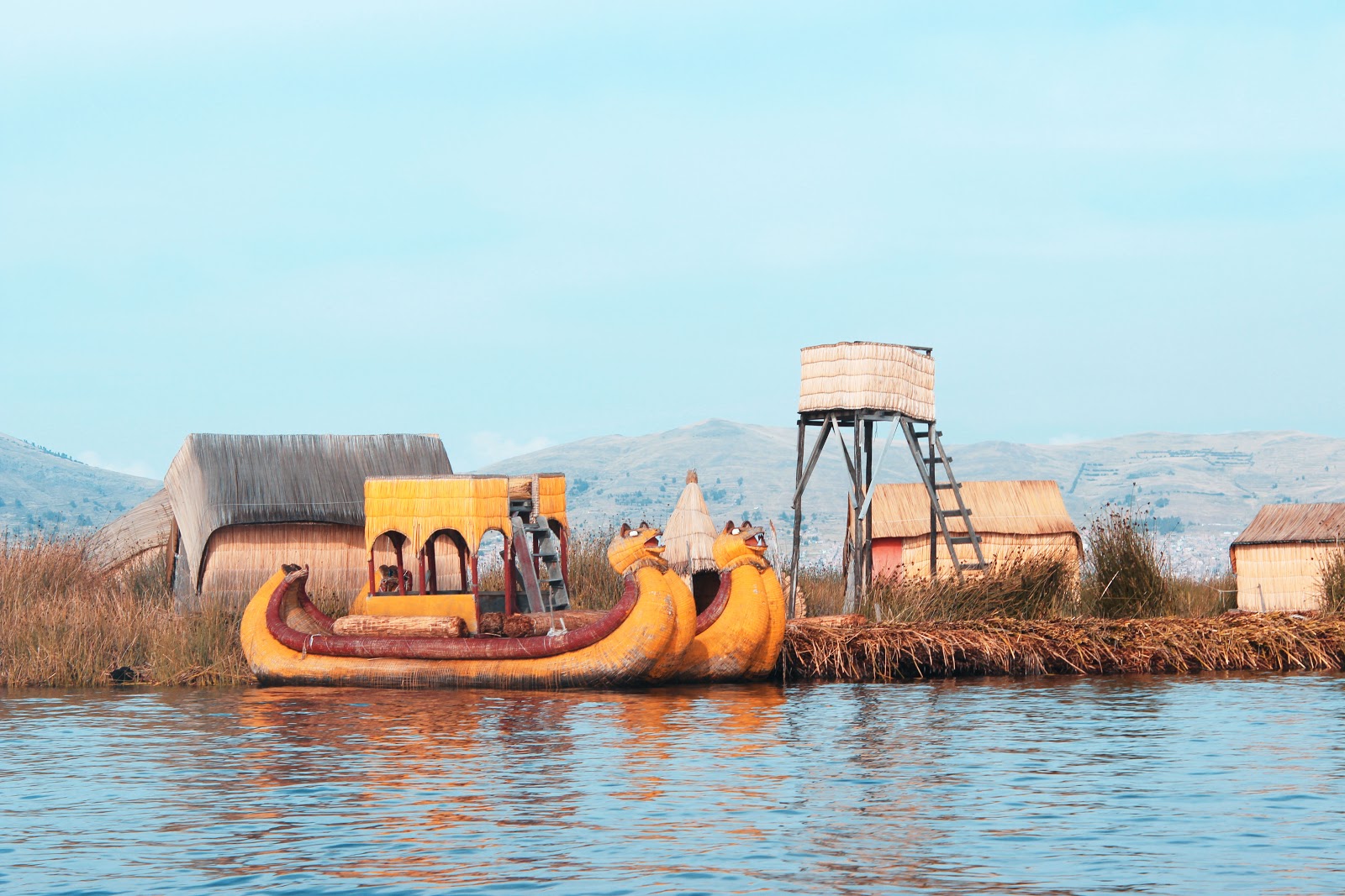 LAGO TITICACA | PERU TRAVEL GUIDE | THEULIFESTYLE | Sojuls Blog