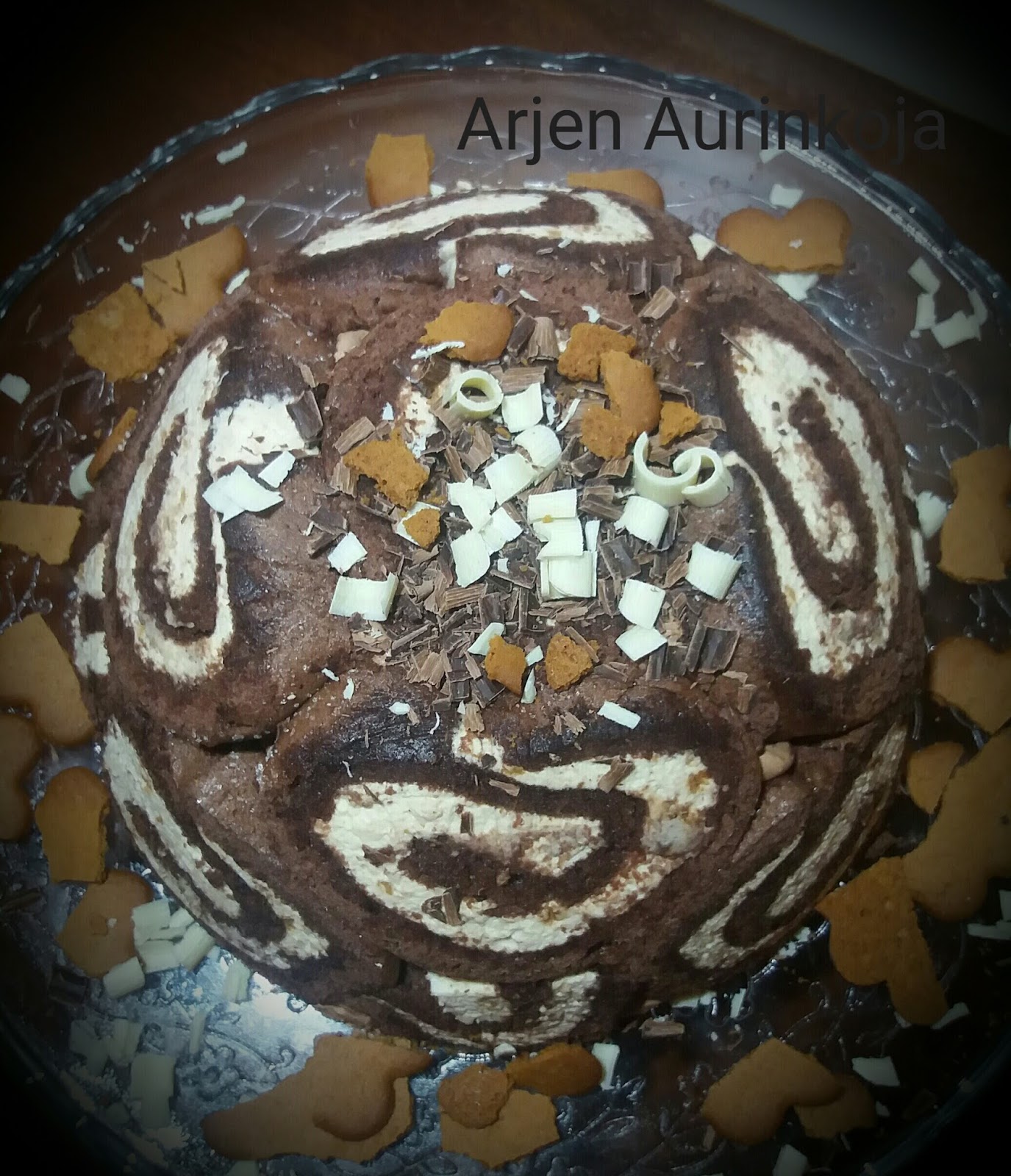Arjen Aurinkoja: Piparkakku-suklaa Charlotte russe