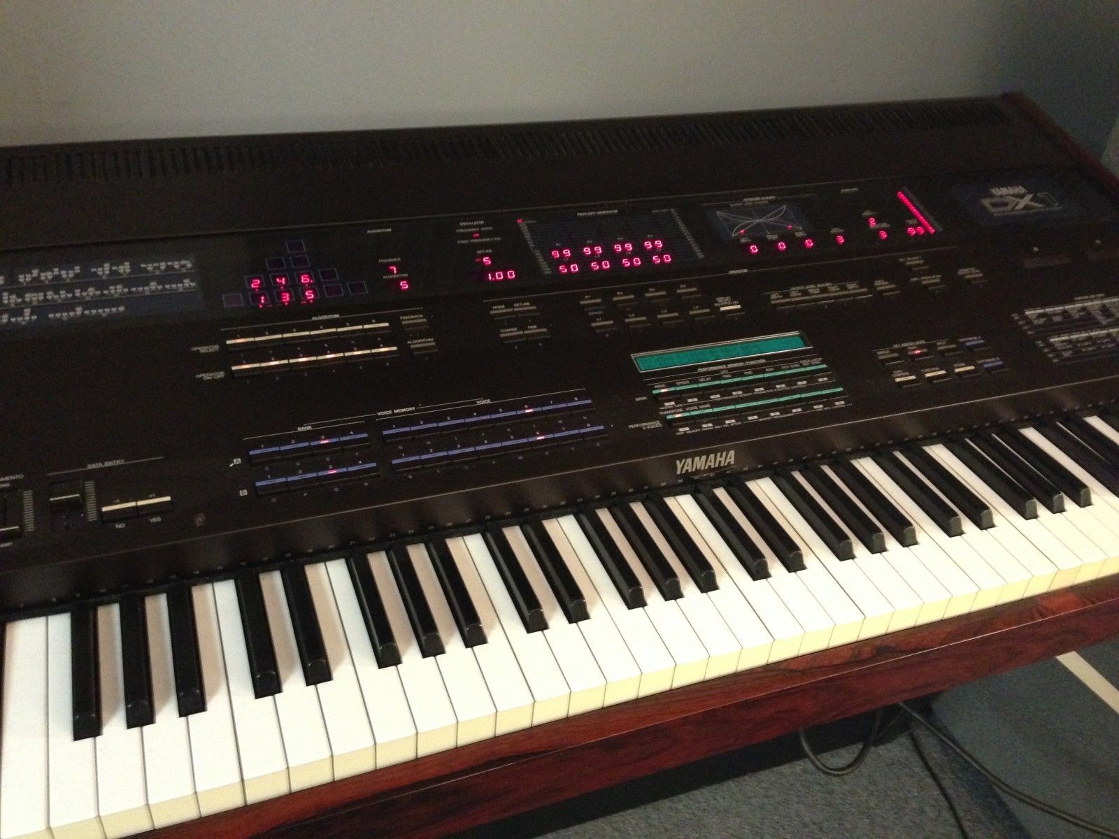 MATRIXSYNTH: Yamaha DX-1 FM Synthesizer with Extras