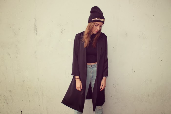 Gold Chains in the Beanie Life – mon.agar