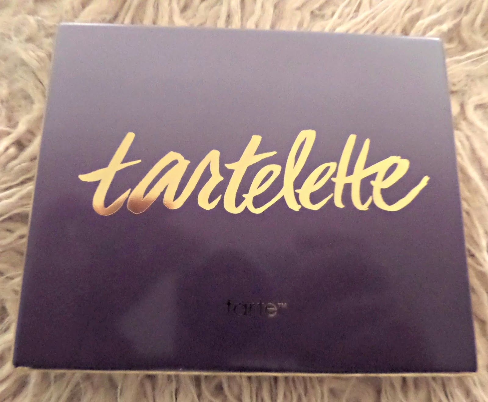 Luscious Lass 40's: Tarte, The Tarlette palette: First Impressions.