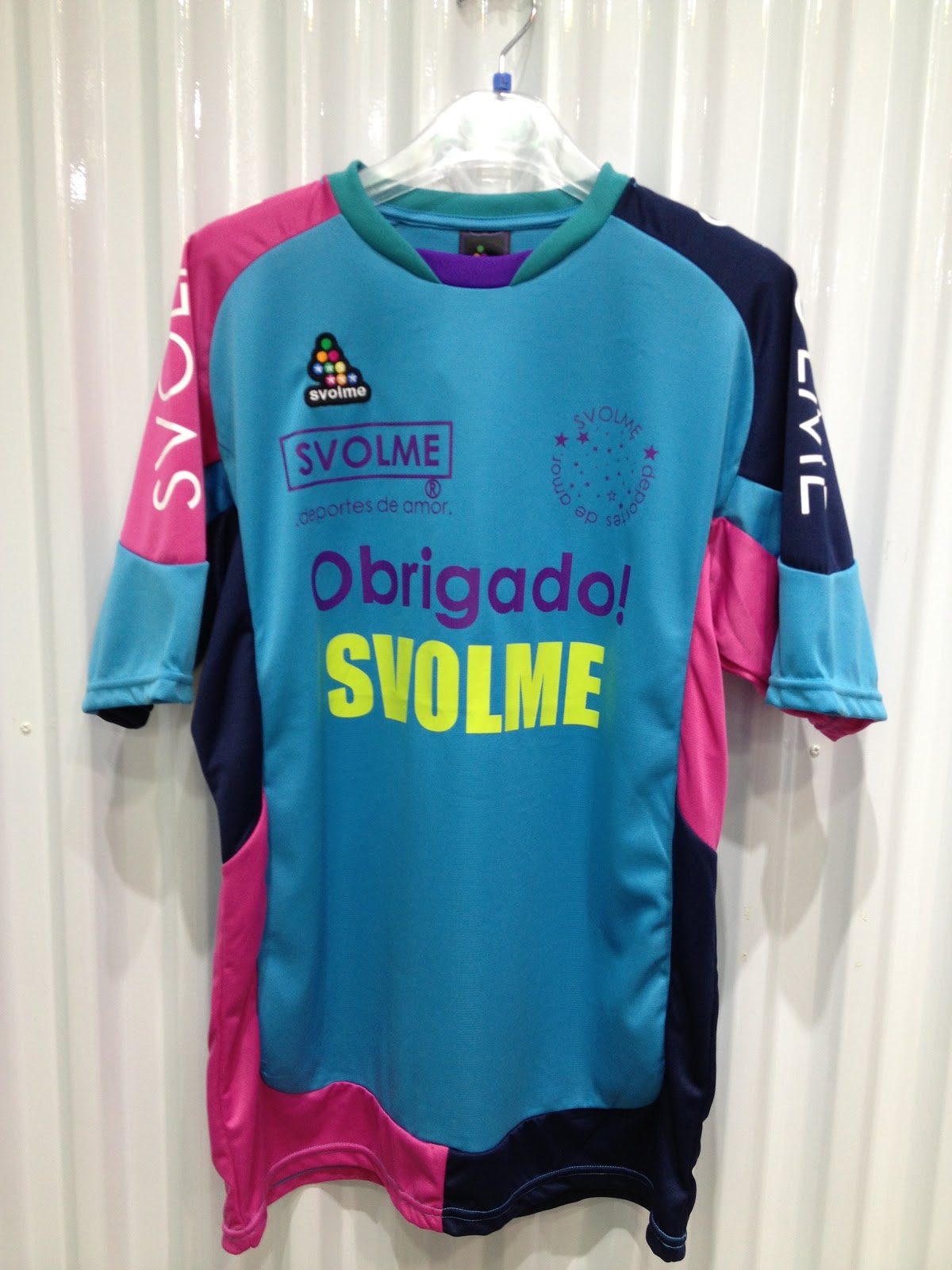 SVOLME SINGAPORE: colourful jersey