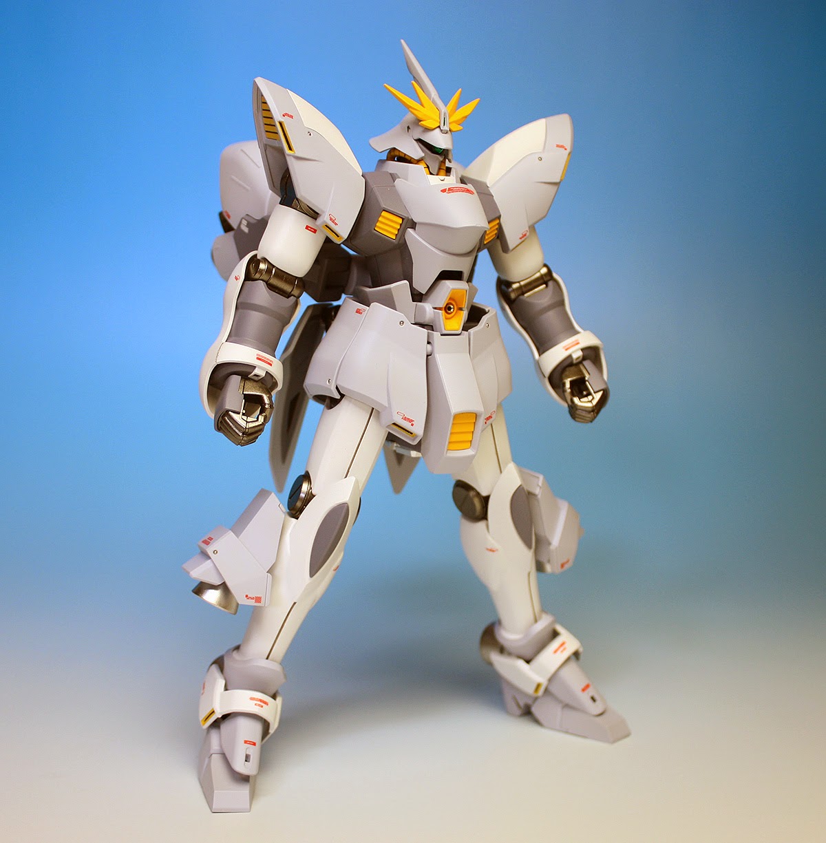 GUNDAM GUY: HGBF 1/144 Miss Sazabi - Painted Build