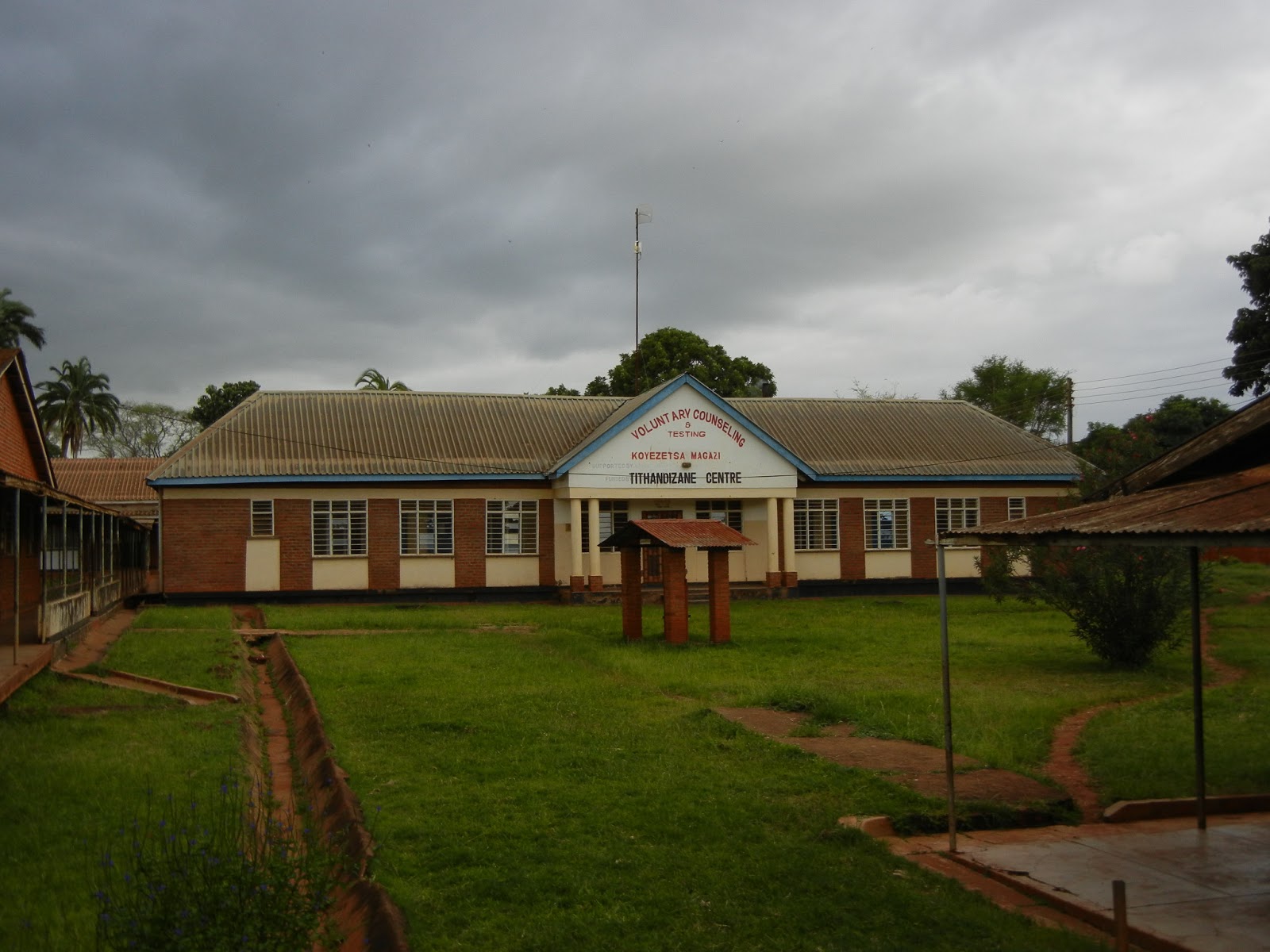 Leo in Malawi: March 12 - Lilongwe and Likuni Hospital