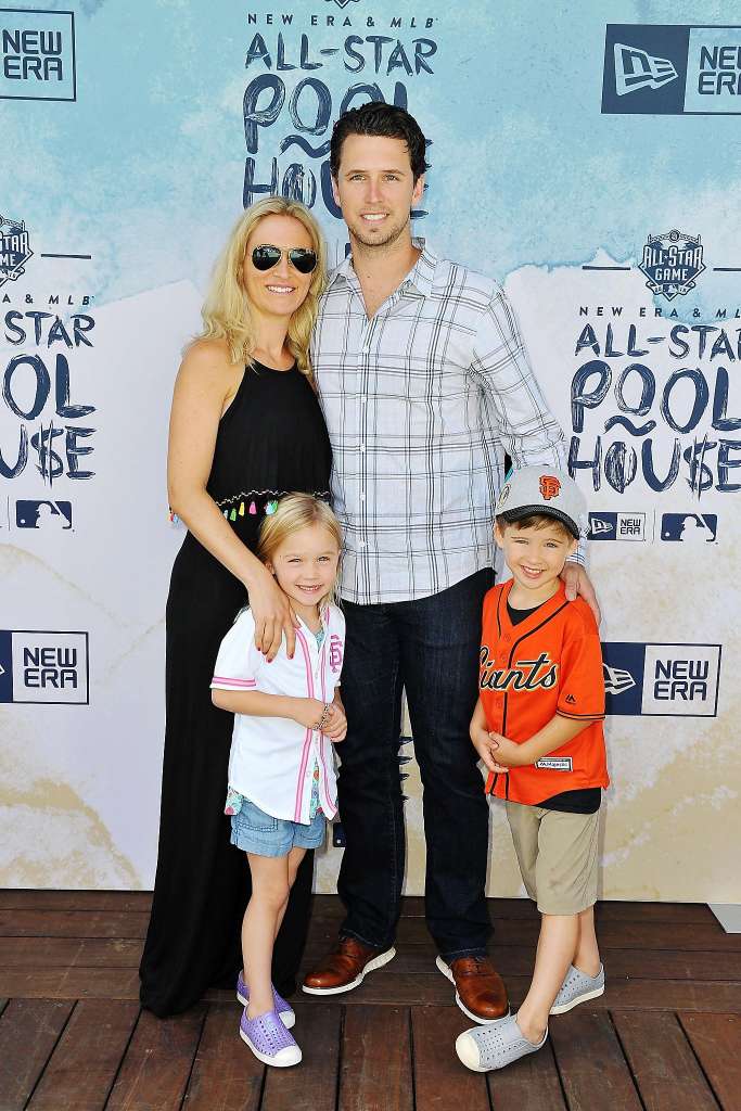 Buster Posey wishes wife a happy Mother's day