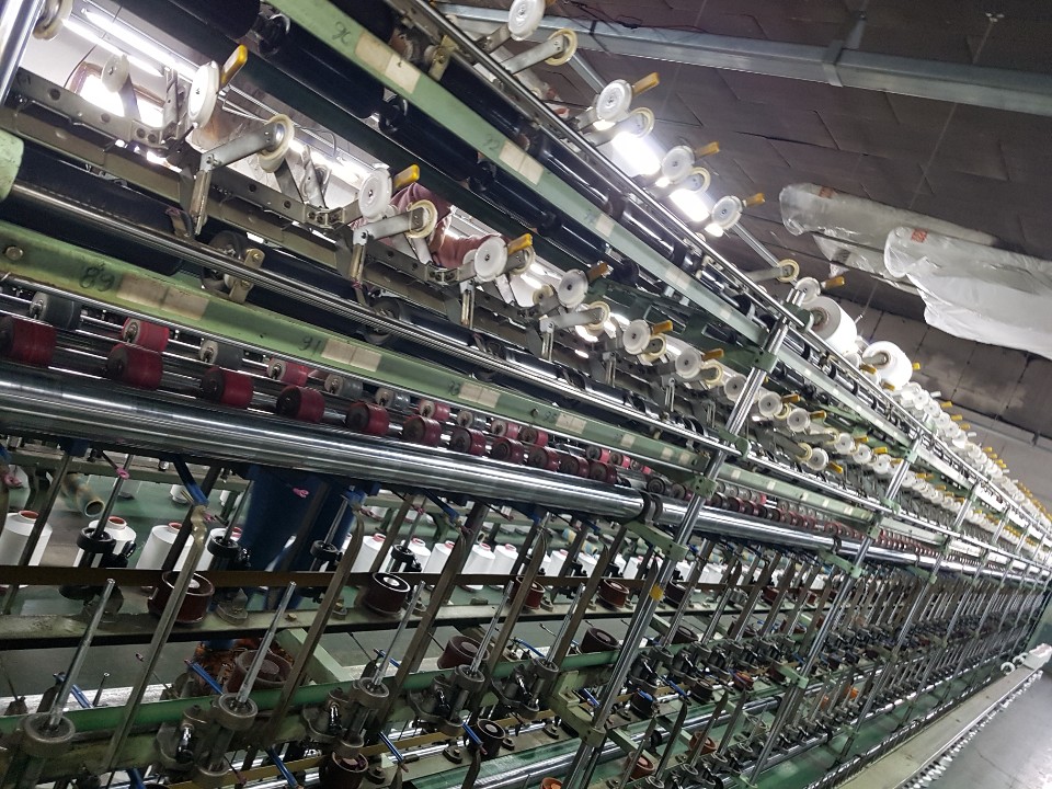 Used textile machines: COVERING MACHINES FOR SPAN METTALIC AND LYCRA