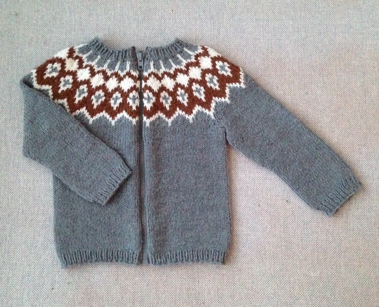 Pieni lankarulla | Neuleet, Lasten vaatteet, Neuleohjeet