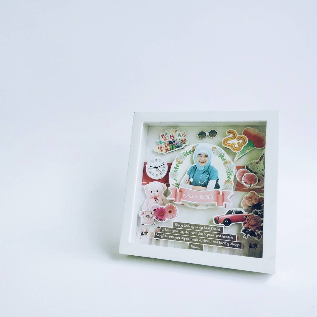 3D Pop Up Frame: Vintage, Pink and Nurse | ajiARTvertising