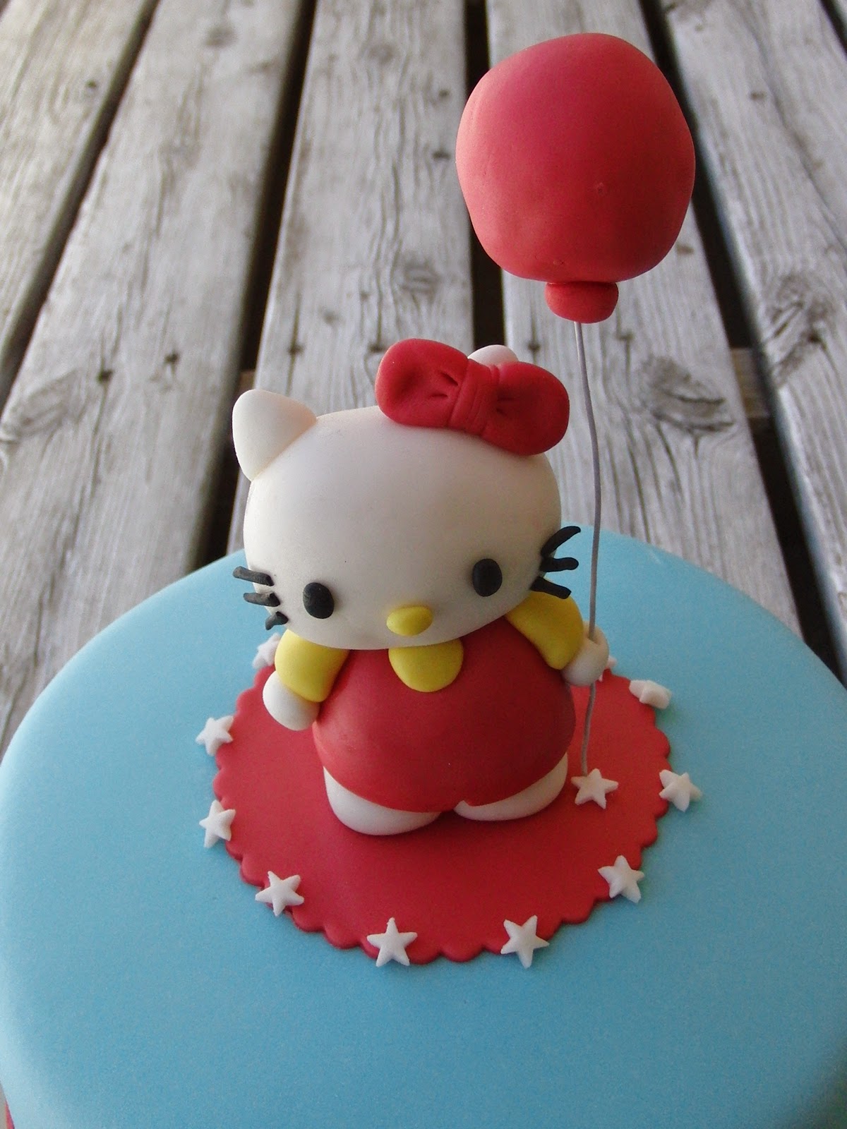 Te hago un postre: Tarta y galletas de Hello kitty para Emma