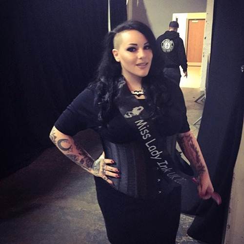 Former Bullied Teen Wins Miss Lady Ink UK : Noda Luka