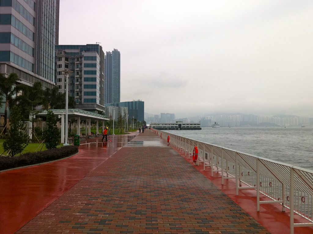 Musings on Life in Hong Kong: New Hung Hom Promenade (紅磡海濱長廊)