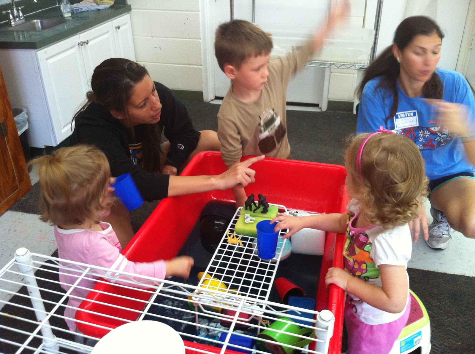 The Wonder Studio: The Messy Class: Wonder Science