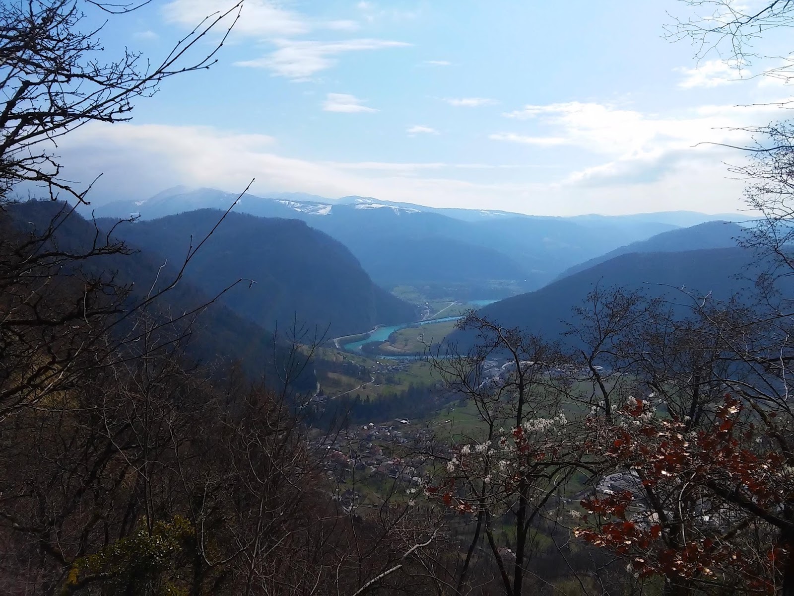 Planine, vrhovi, reke, slapovi...: Tolminski Triglav - 1141 m