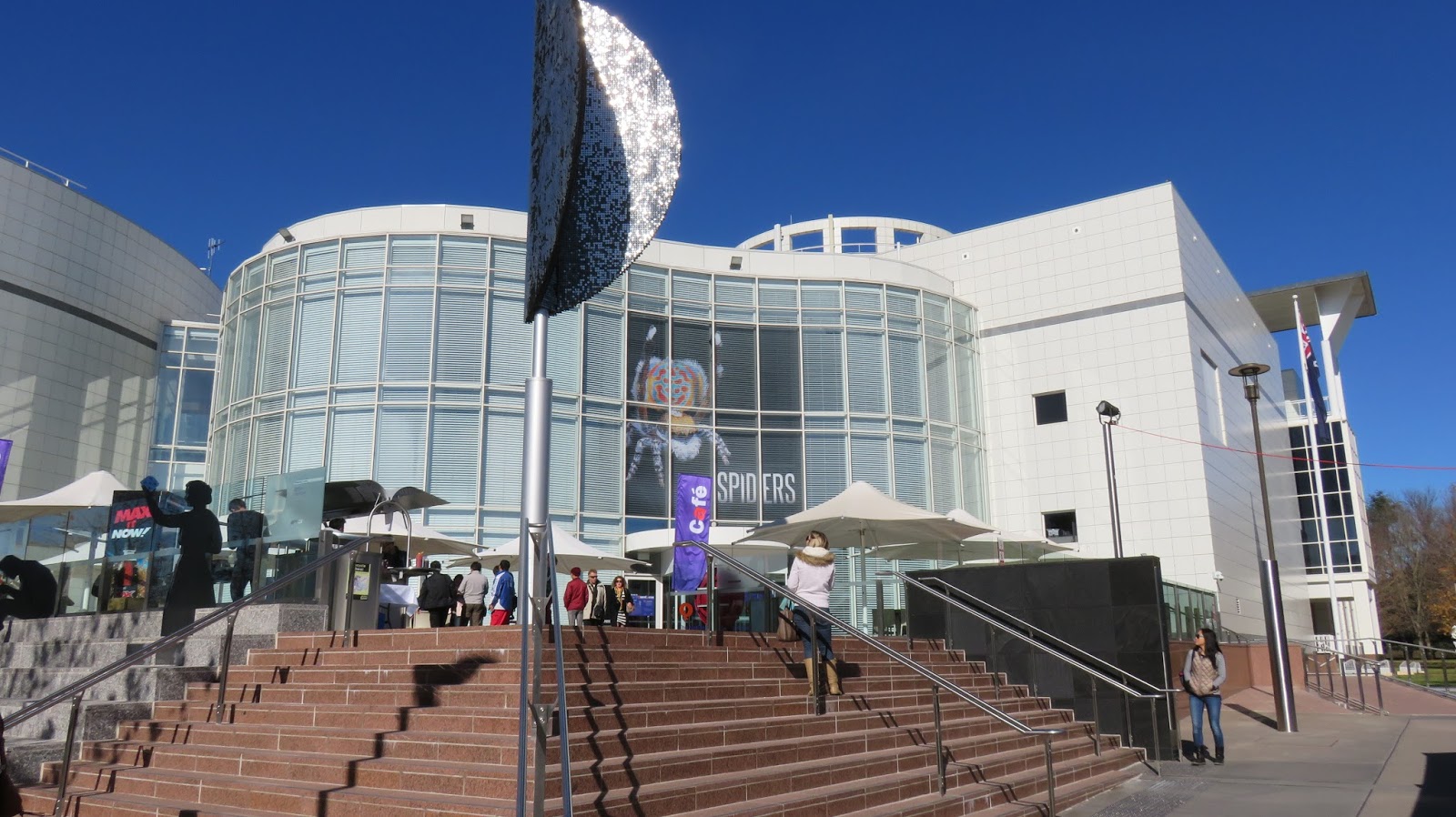 Nomadic Joe: Touring Canberra