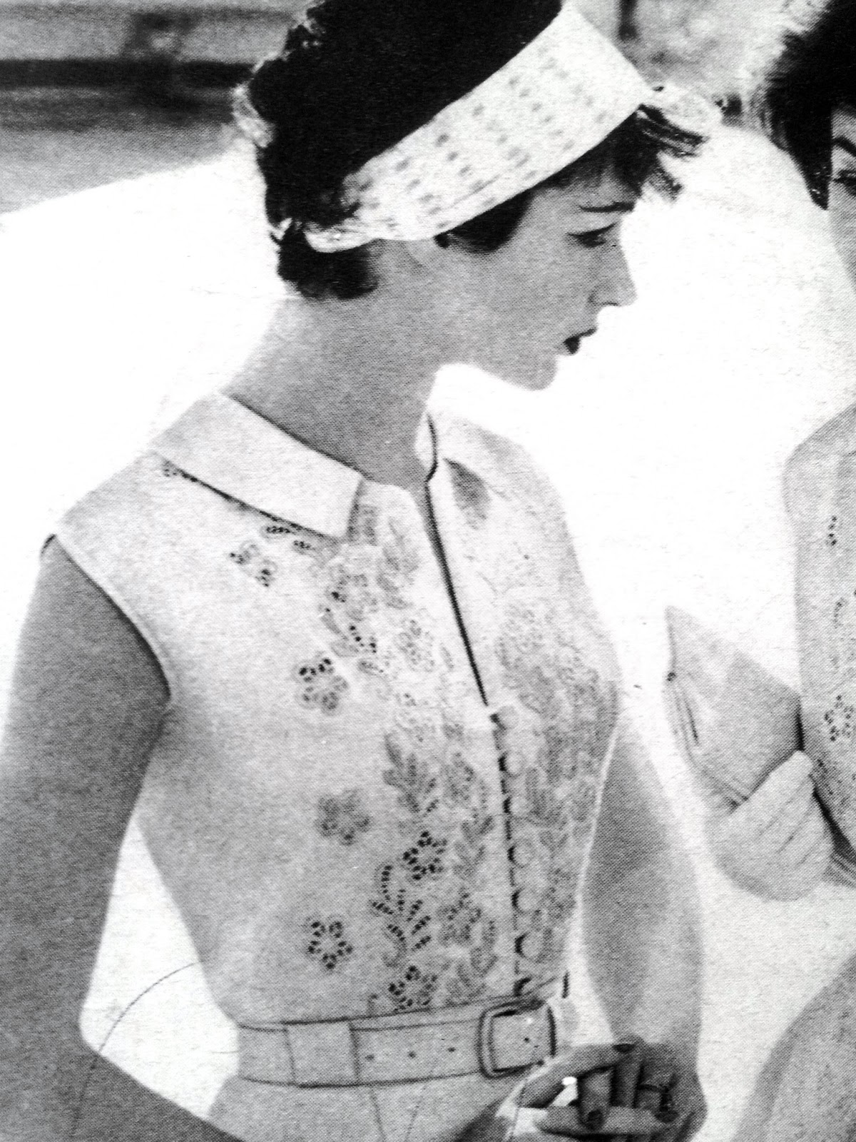 Pintucks: Border Patterns: Fabric Designs with Style