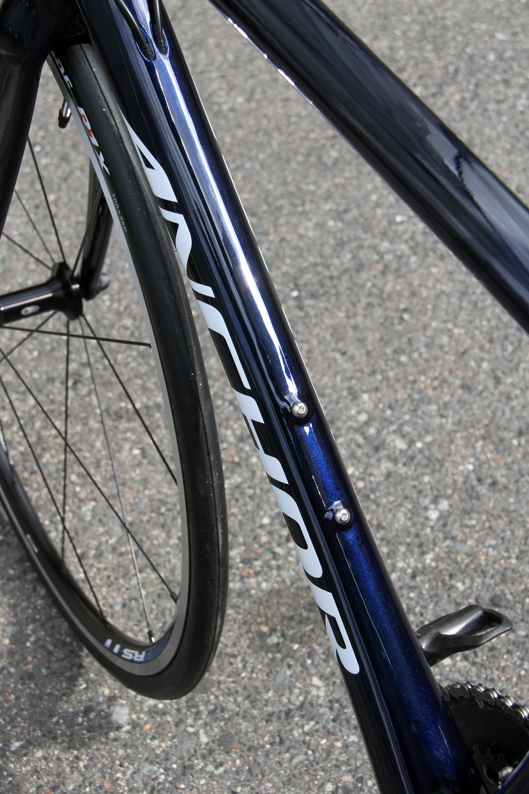 BRIDGESTONE ANCHOR 2018 "RL8" カーボンブルー