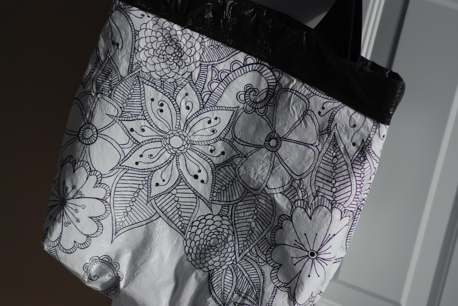 Creative Octopus: A doodle bag