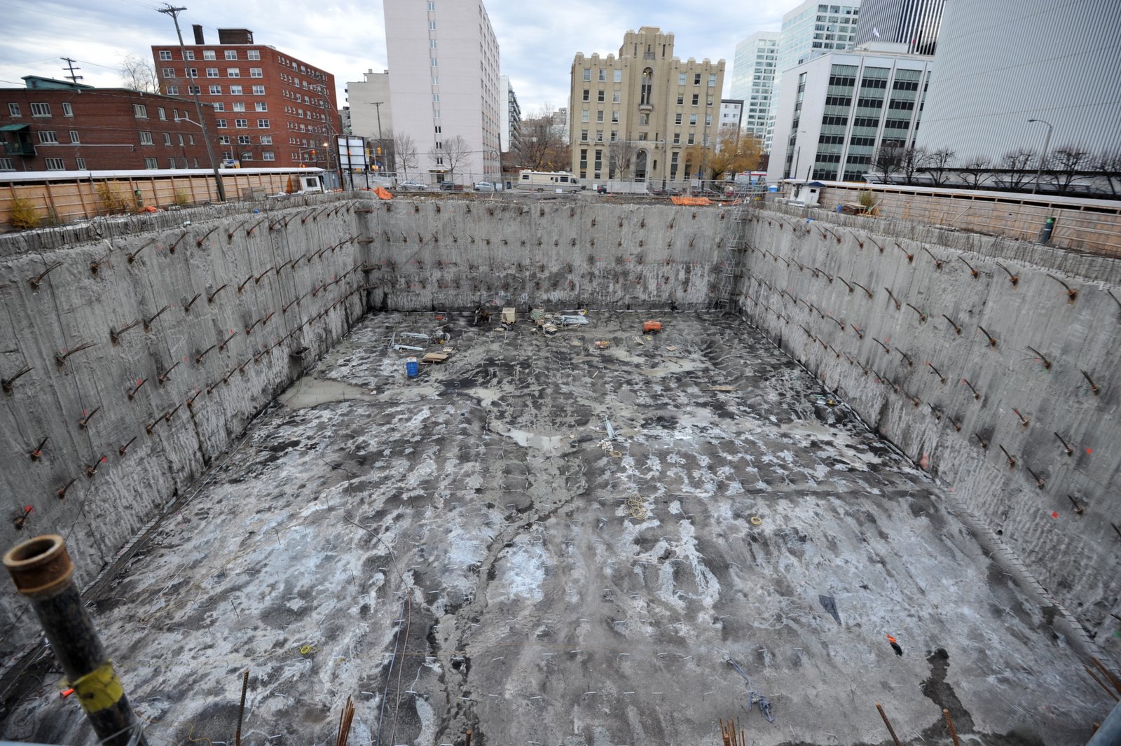 Pictures, once in a while: Construction Pit