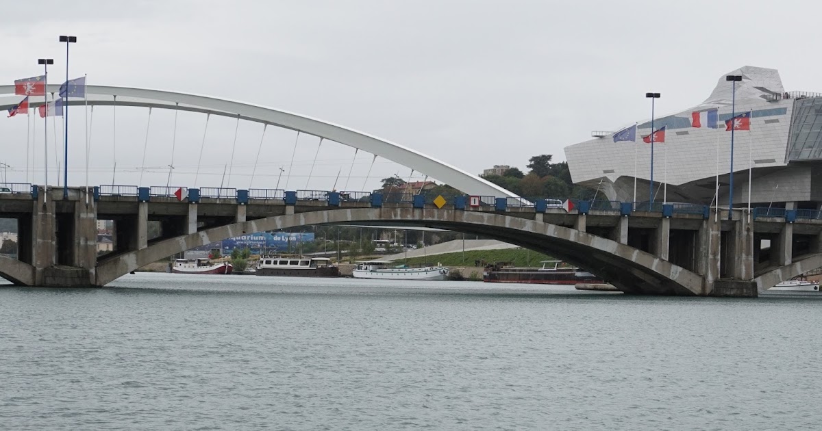 Bridge of the Week: Bridges of Lyon, France: Pont Pasteur across the ...