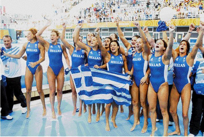 ΚΟΝΤΑ ΣΤΑ ΚΟΡΙΤΣΙΑ ΜΑΣ ΤΗΣ ΕΘΝΙΚΗΣ ΠΟΛΟ ΣΤΟΝ ΔΡΟΜΟ ΓΙΑ ΤΟ ΧΡΥΣΟ ...