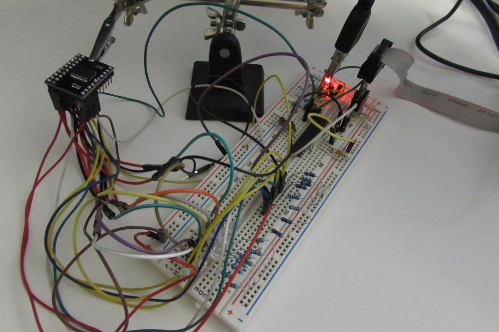 Davide Gironi Blog Use A Mcp23017 Gpio Port Expander With An Atmega 8131
