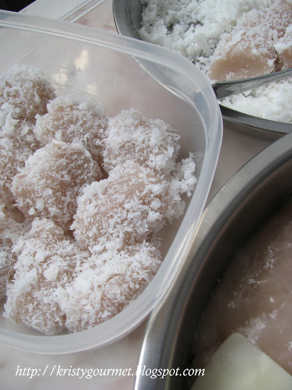 Steamed Taro Pudding