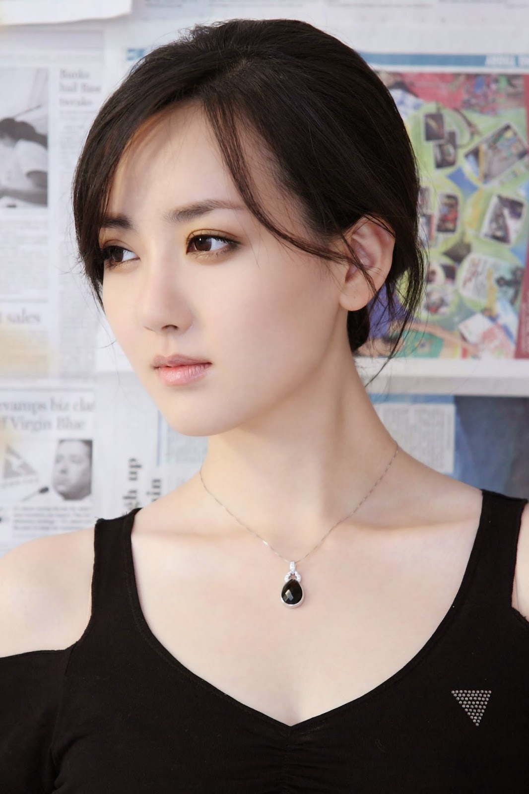 Best Free Pictures: Beautiful Chinese actress - Hu YingYi