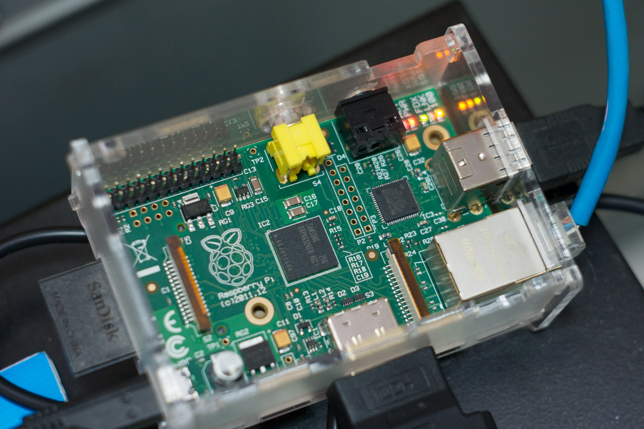 安裝客廳多媒體中心 Raspbmc - Fresh Meat